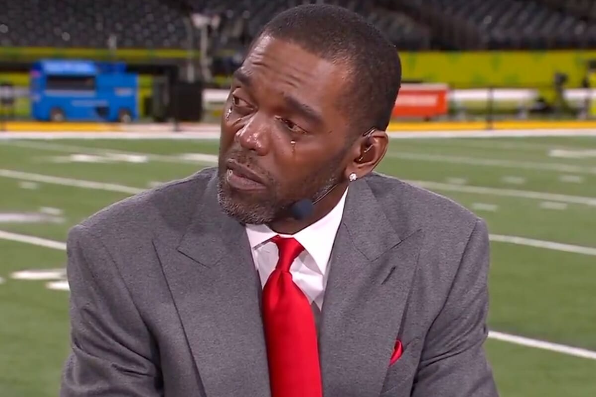 Randy Moss Breaks Down in Tears During ESPN Return After Receiving ...