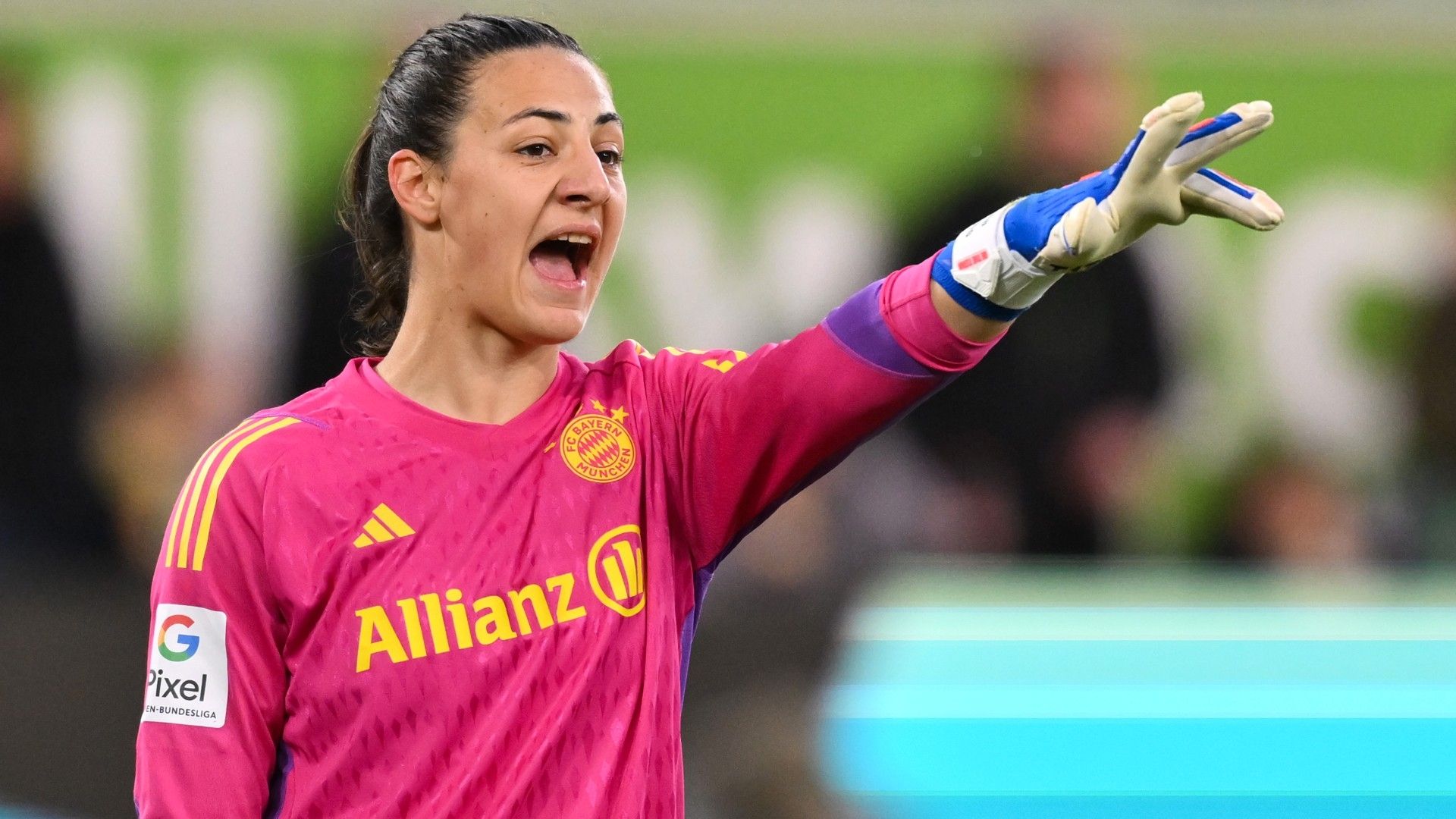 "Sie macht es fantastisch!" Torfrau Maria Luisa Grohs vom FC Bayern ...