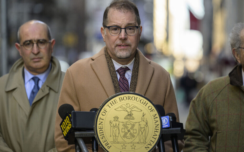 Jewish candidate Mark Levine wins race for New York City comptroller