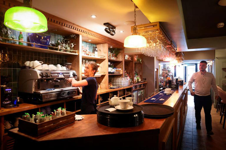 'We're desperate for more tables' - cafe that has to turn people away ...