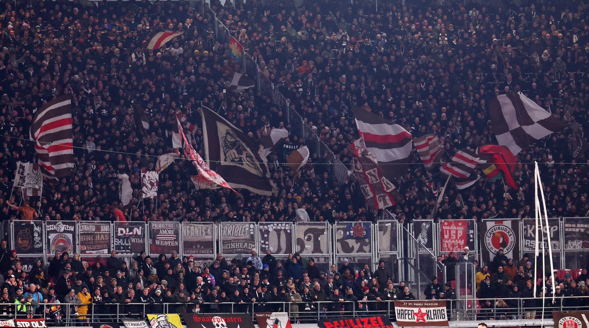 RB Leipzig: Fan des FC St. Pauli nach Spiel in Red Bull Arena gestorben
