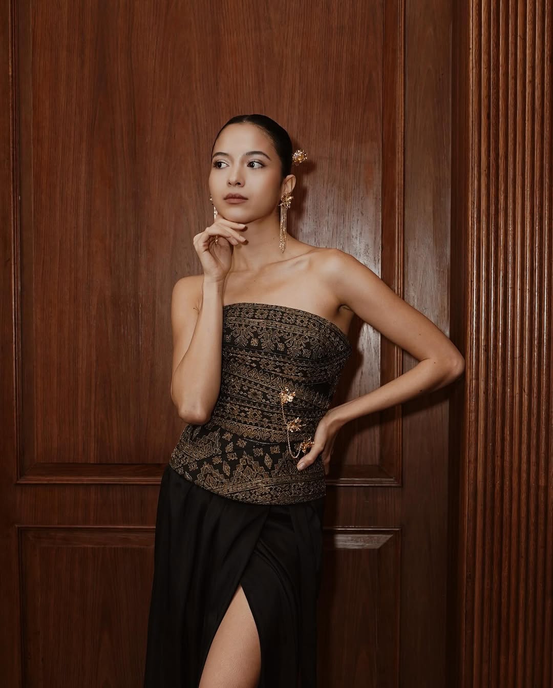 Mengintip Detail Tampilan Anggun Putri Marino di Malam Perayaan