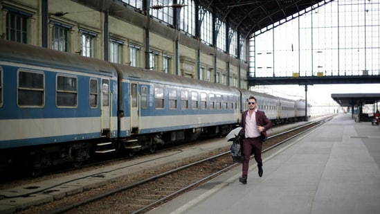 Man suffers heart attack at train station, gets revived, wakes up ...