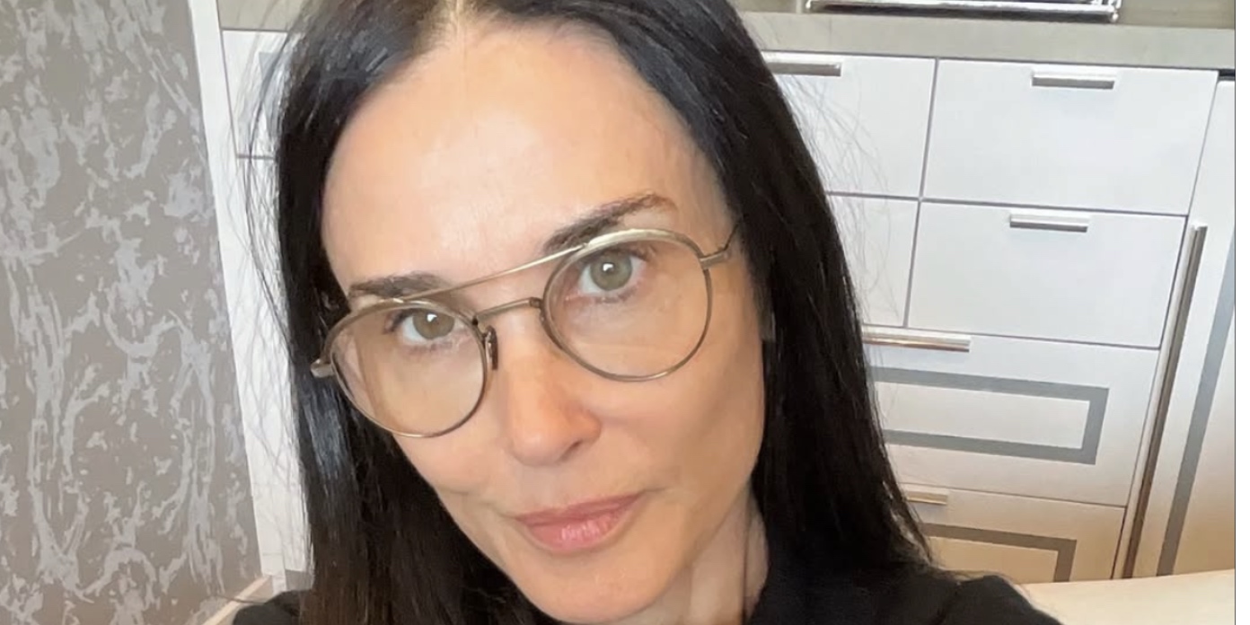 „Es gibt ein Leben nach der Scheidung“: Diese Schauspielerin macht seltene Vertraulichkeiten ...