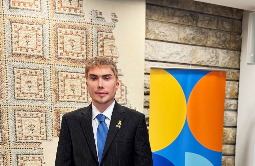 Oli London's journey from 'woke' to outspoken Israel activist