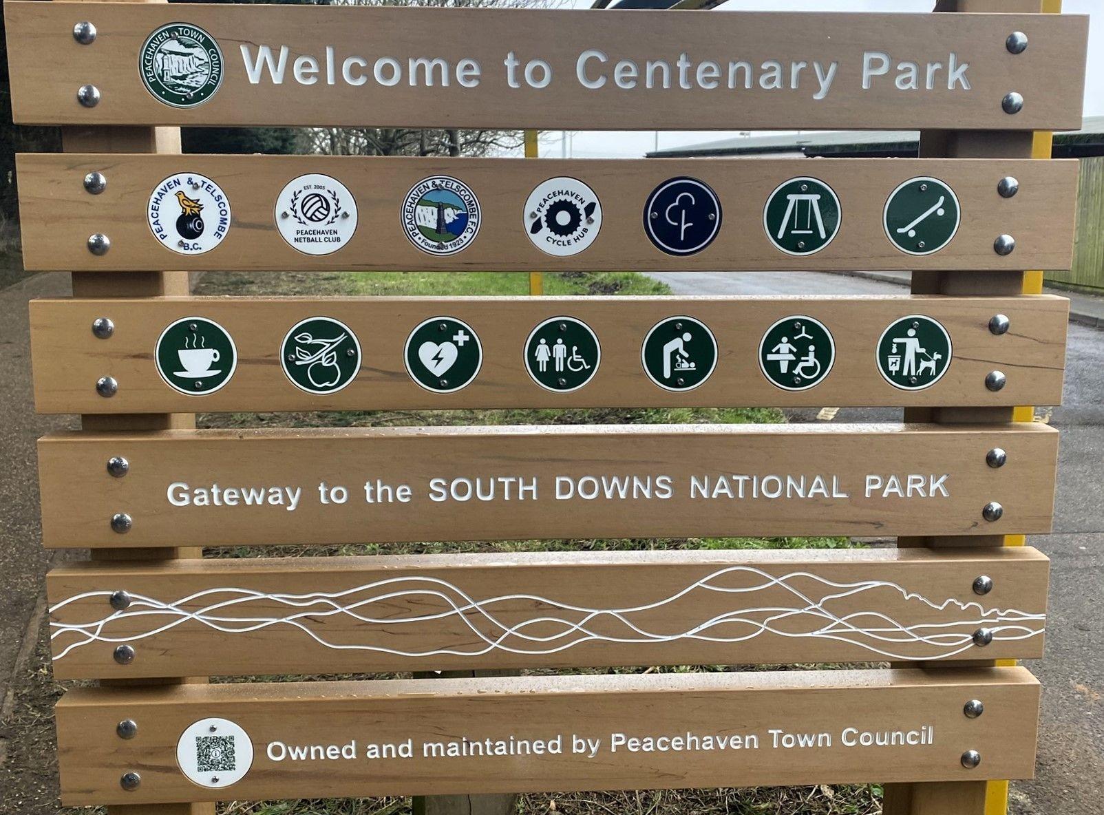 Mayor of Peacehaven unveils new signage at Centenary Park