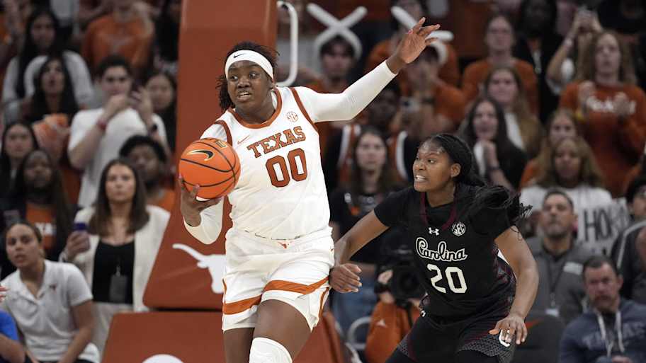 Texas Longhorns' Kyla Oldacre Impresses Dawn Staley: 'She's Unstoppable'