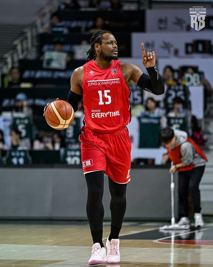 디온테 버튼의 한 방! 친정팀 KCC, 6연패 늪에 빠졌다