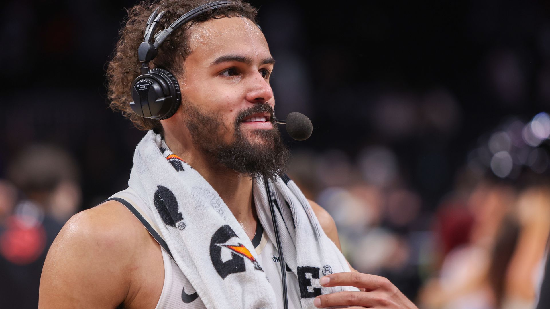 Trae Young to replace Giannis Antetokounmpo in 2025 NBA All-Star game