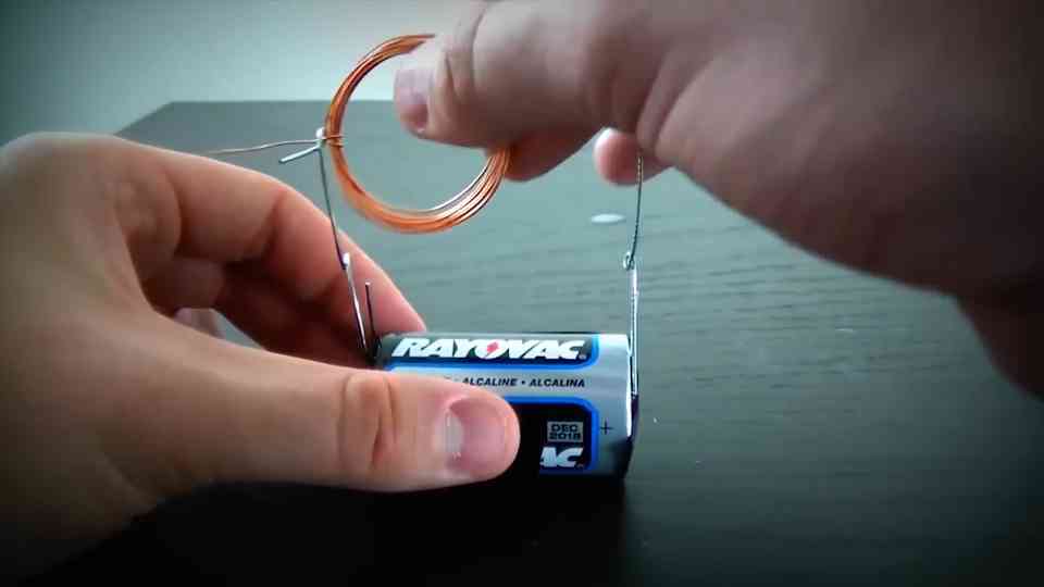 10 Classic Science Experiments