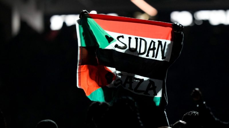 Super Bowl halftime performer detained after unfurling Sudanese ...