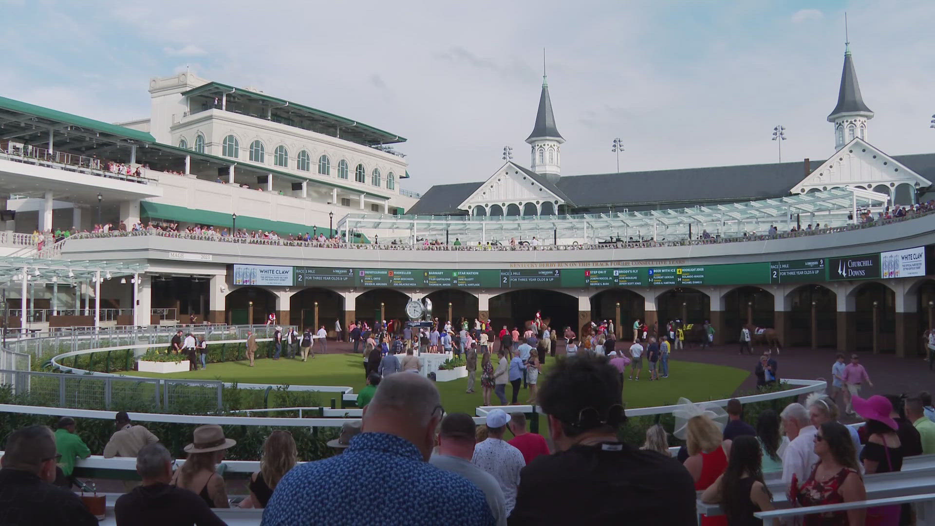Churchill Downs ends in-person sports betting at racetrack