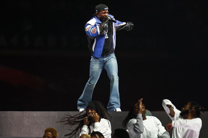 Kendrick Lamar's 'flared jeans' were a huge hit at the Super Bowl ...