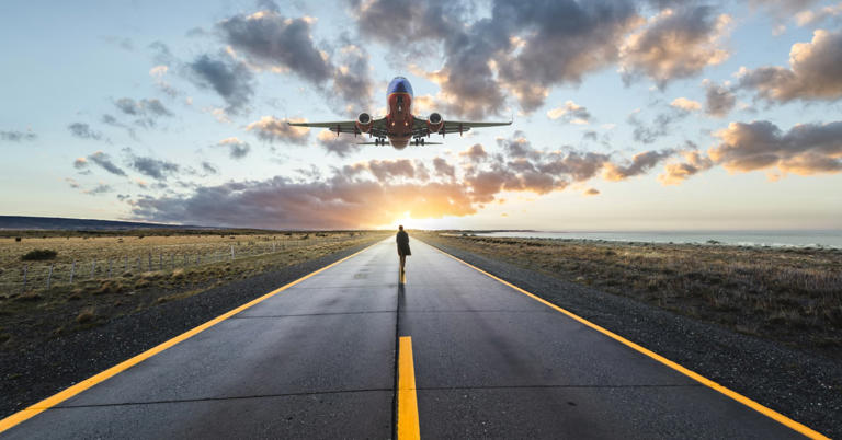 A Roth IRA offers a 'longer runway for tax-free investing,' advisor ...