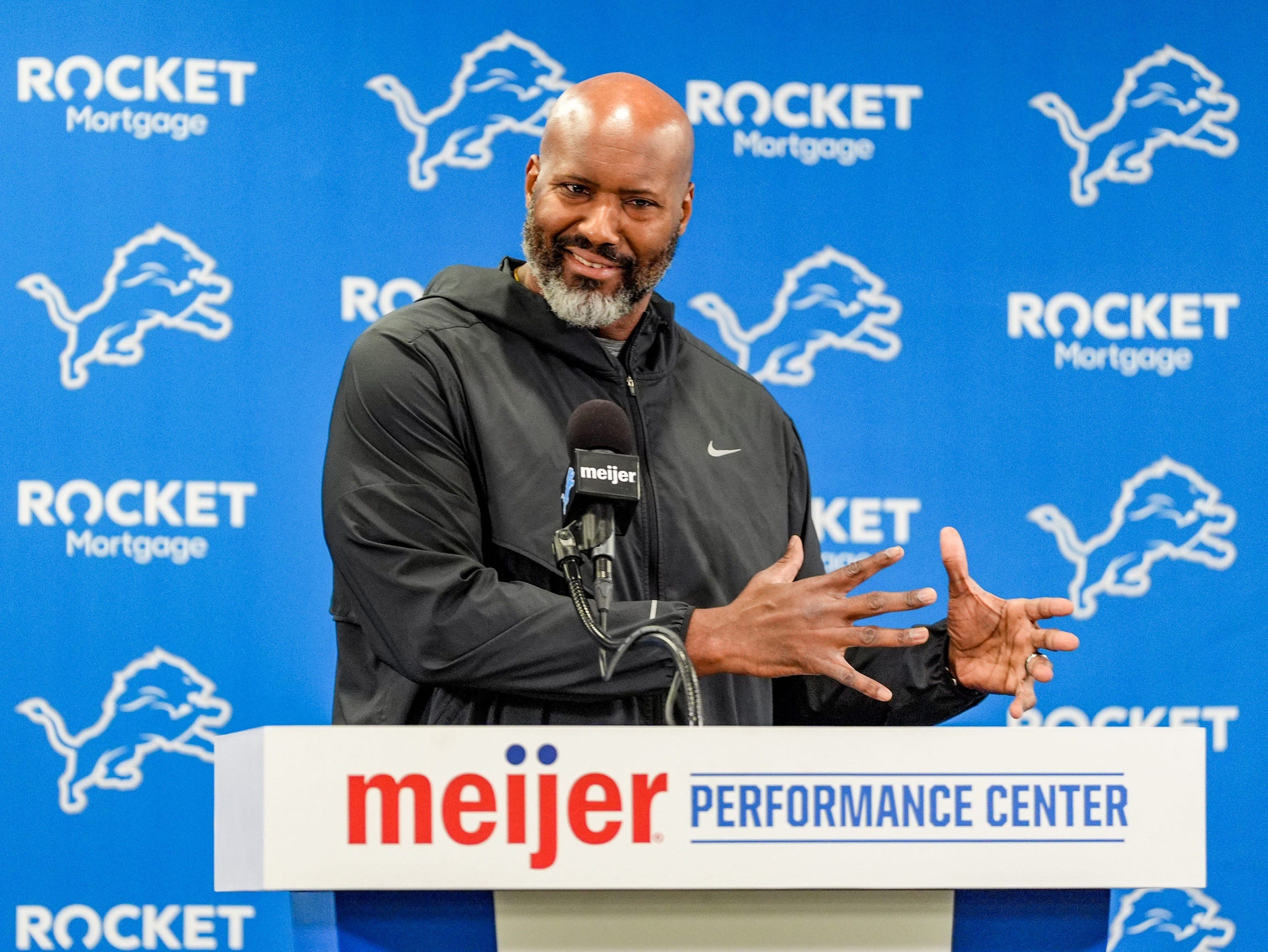 Brad Holmes, Lions need bold move "to keep up" with Eagles