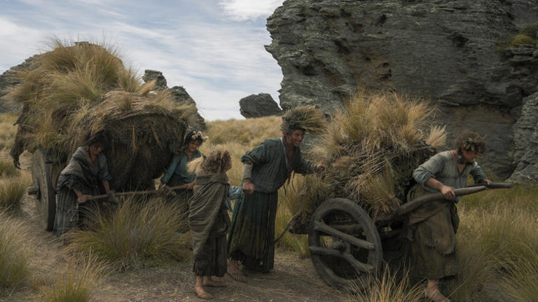 The Lord Of The Rings: Are Harfoots Hobbits?