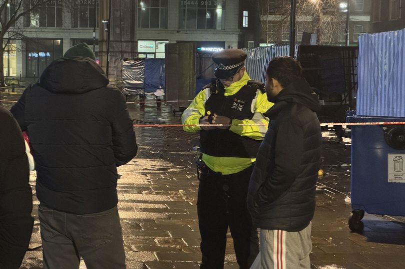 'Knifeman' stand-off keeps residents outside in 2C cold