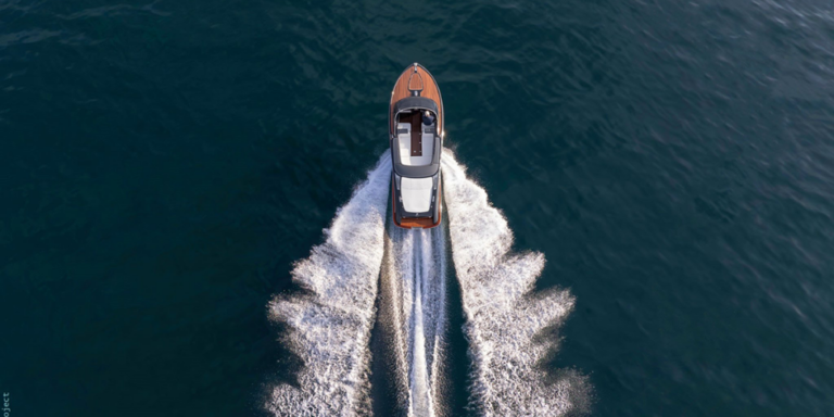 Riva släpper ny runabout – tidlös design med modern kraft