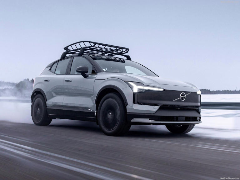 Volvo EX30 Cross Country 2025: características, autonomía y ...