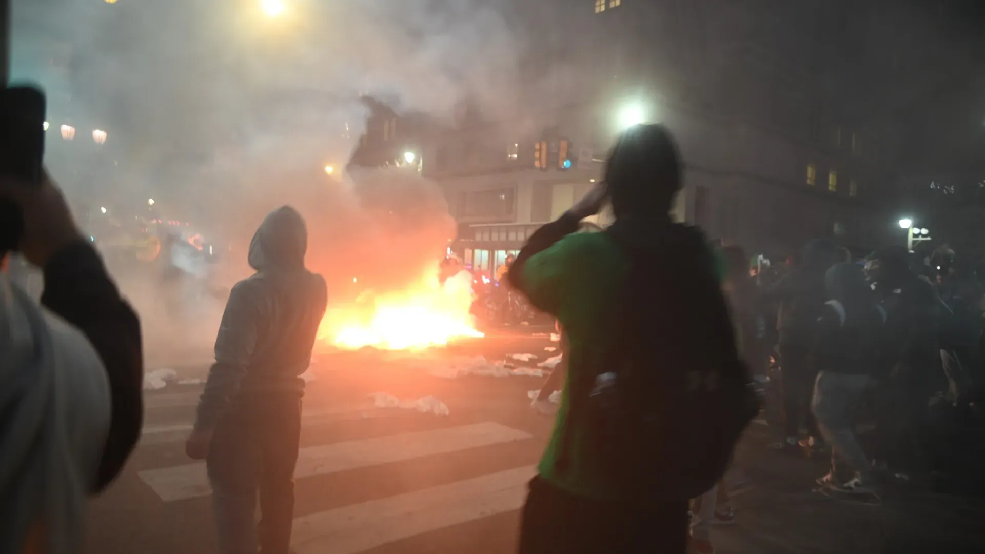 Philadelphia distrutta dai tifosi: incendi e devastazione, le foto