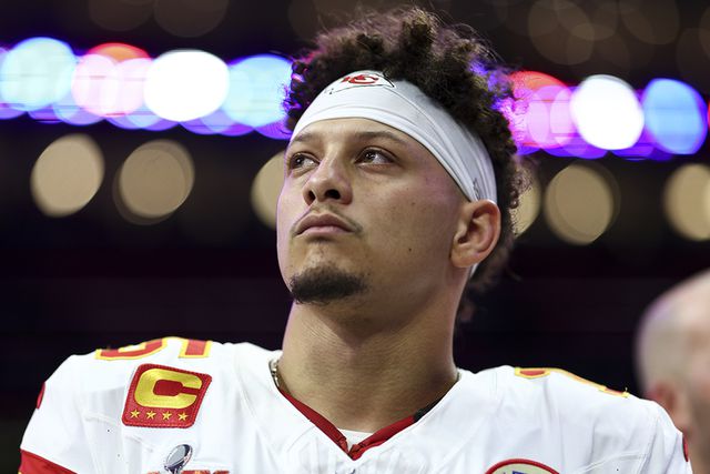 Patrick Mahomes Switches Up His Signature Look with Short New Hairstyle ...