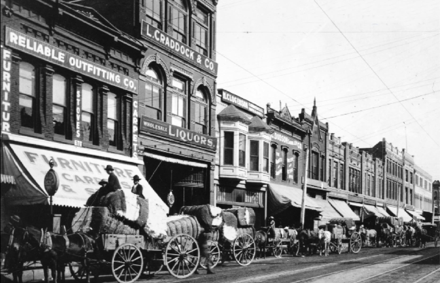 Then vs. Now: Rare Historic Photos of America's Old West