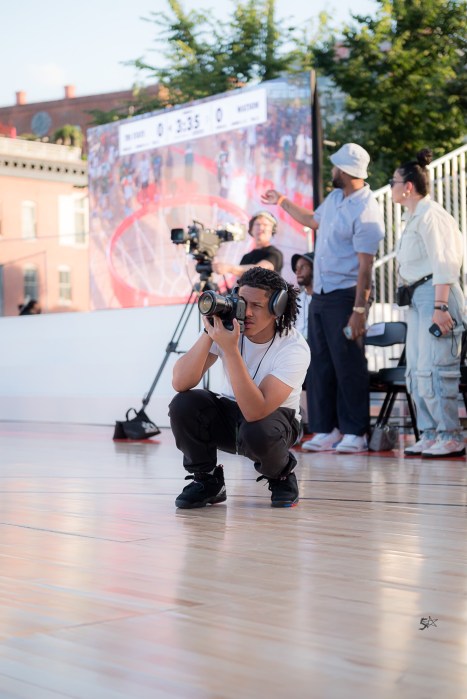 Bronx photographer wins opportunity to shoot Knicks game at MSG