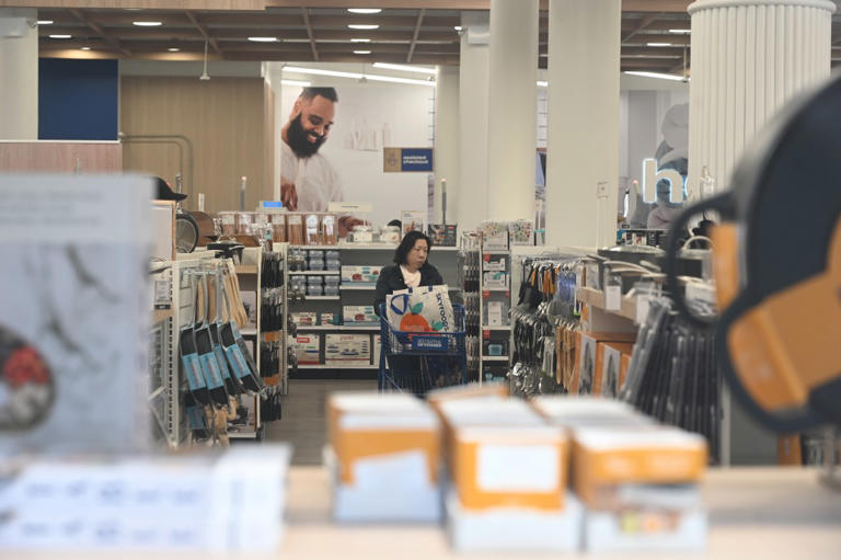 Bed Bath & Beyond stores to return in slimmed-down format after ...