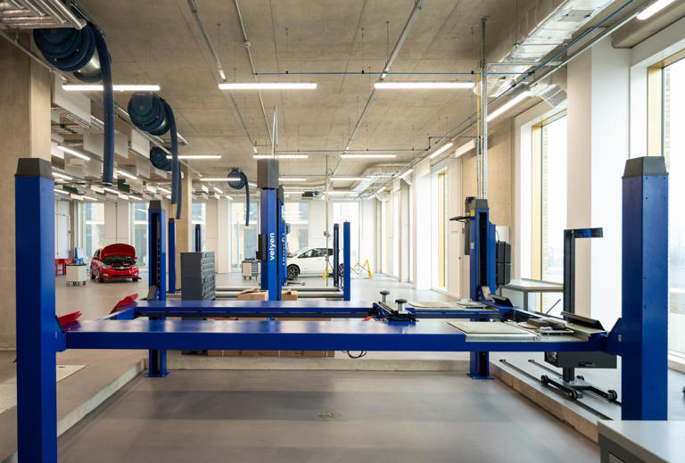 Barnfield College celebrates the official opening of its new ...