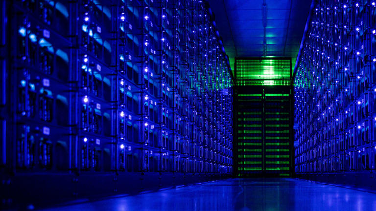 Researchers plan to chain together 2,000 Google Pixel phones to create ...
