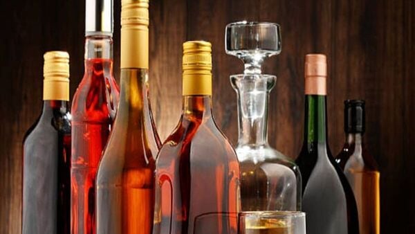 AP Liquor Rates Hike : ఏపీలో మందుబాబులకు బ్యాడ్ న్యూస్, భారీగా పెరిగిన ...