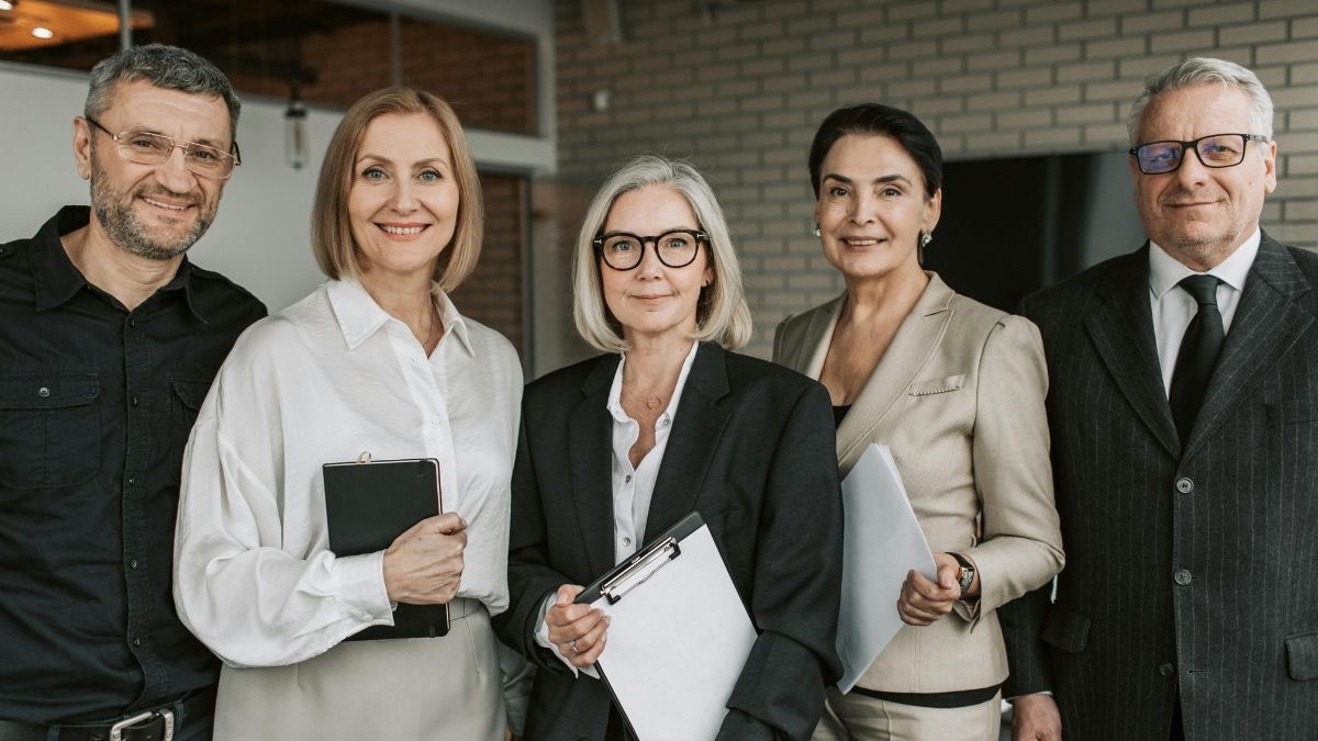 5 Stoic Principles to Earn Respect and Admiration from Others