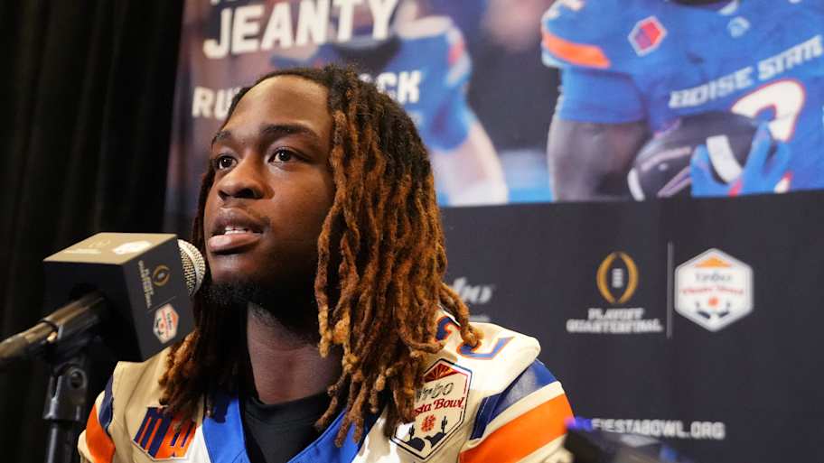 Boise State RB Ashton Jeanty Stars in Pizza Hut Super Bowl Commercial ...