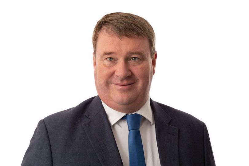 Calls for Simon Harris to address Dail following Martin Conway resignation