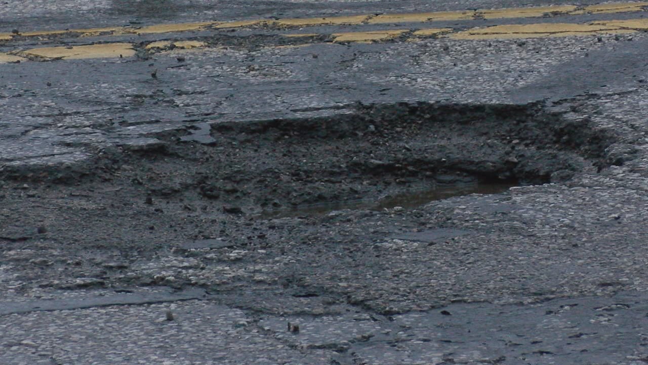 How to make the city of Cleveland pay for pothole damaged car (Good luck)