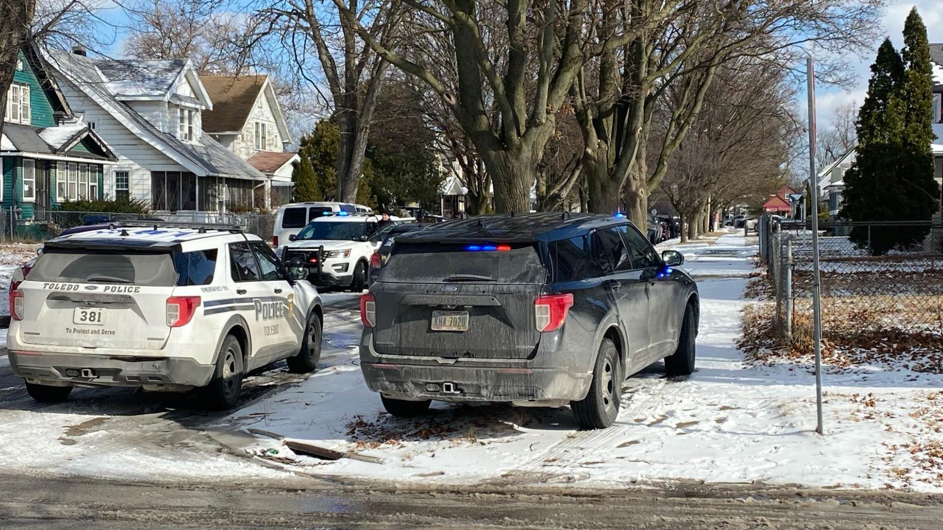 Police respond to domestic violence incident, standoff in north Toledo
