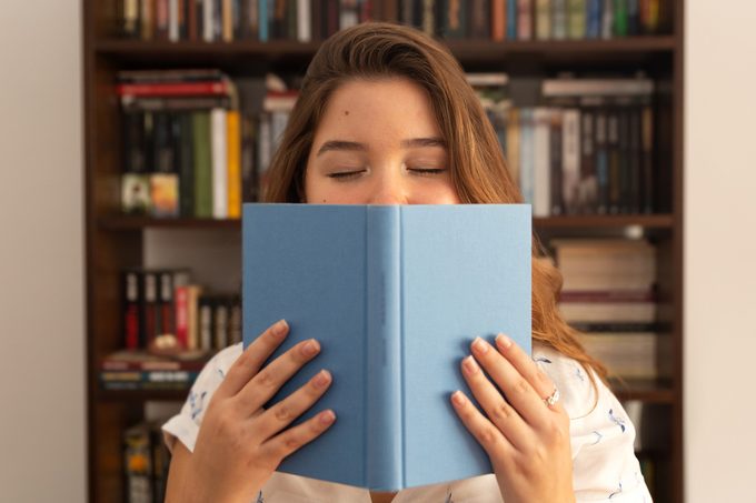 Your (Totally Relatable) Reading Quirks Explained by Science