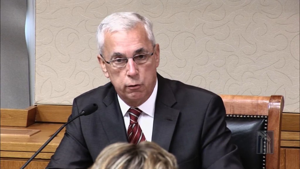 Federal judge halts Trump’s fed worker buyouts — after 65K take up the ...