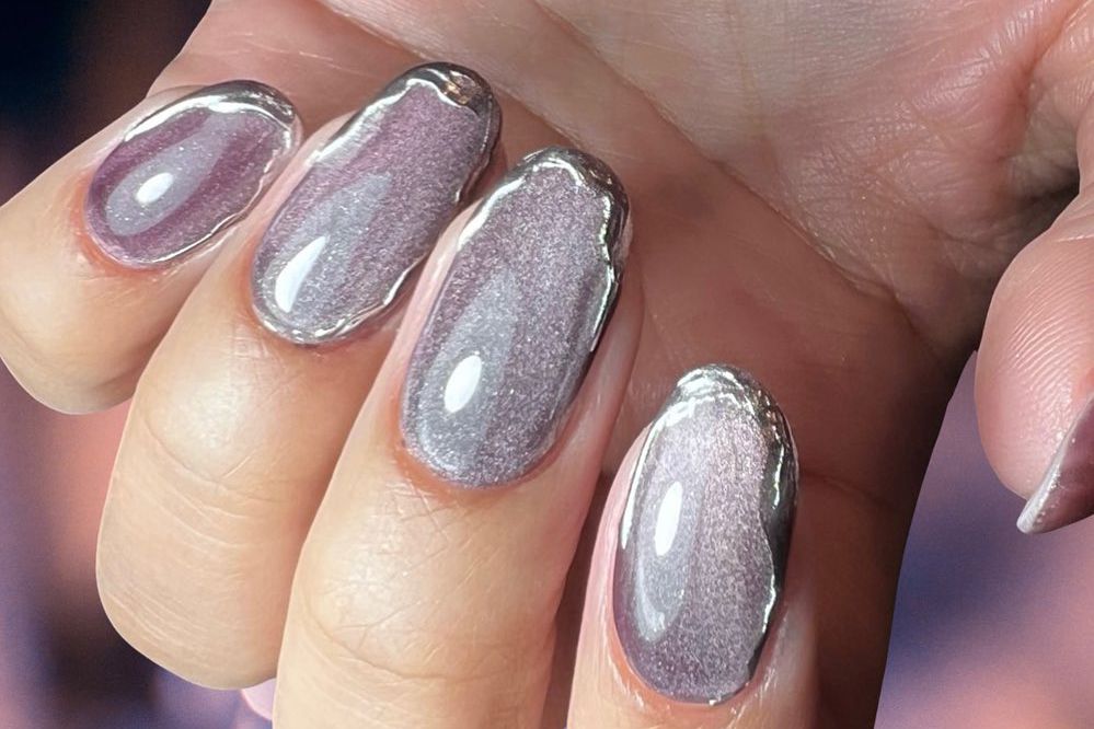 Glass Manicures Are Trending—and They’re Shatteringly Beautiful