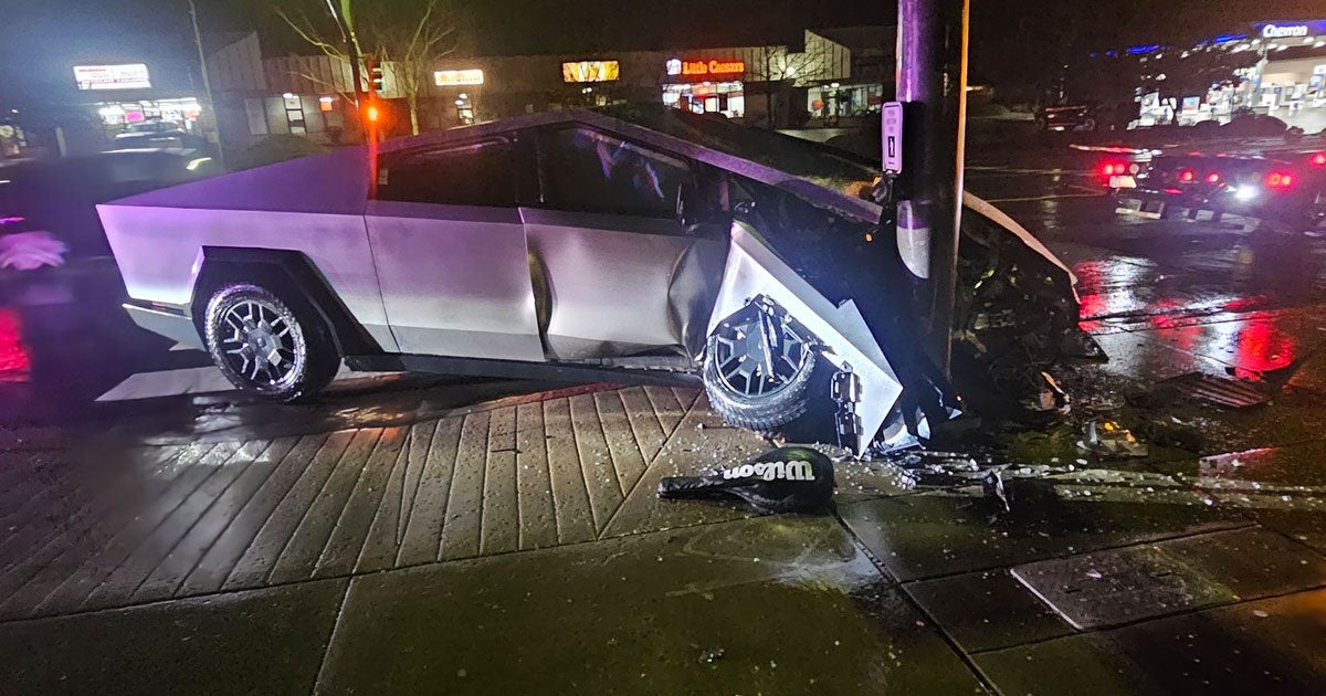 Tesla Driver Issues Warning After His Cybertruck Totals Itself on "Full ...