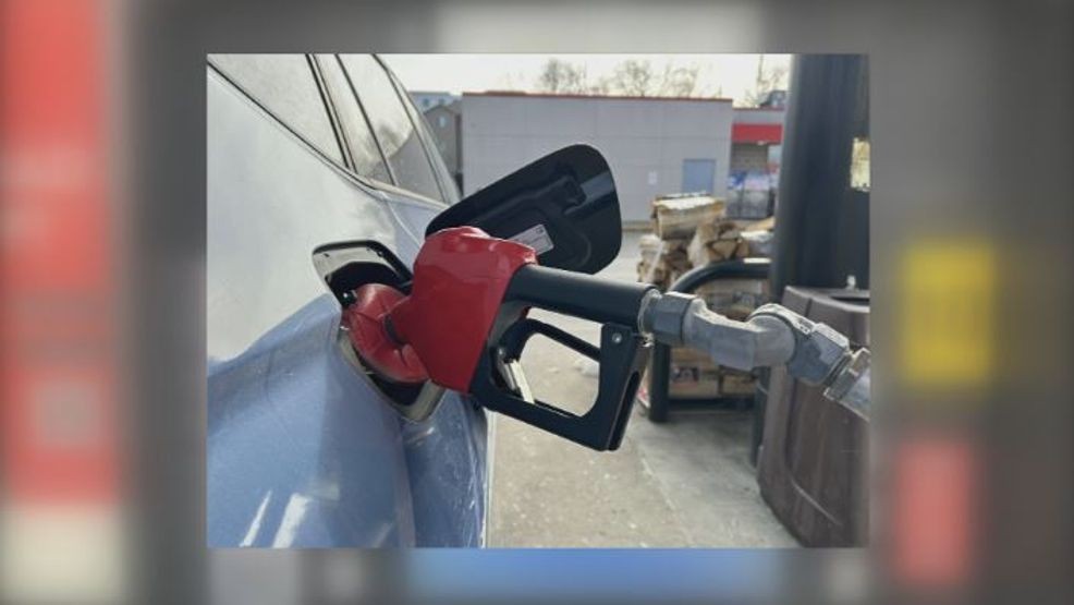 Iowa gas prices drop over 10 cents in a week, national average also falls