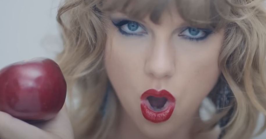 Nonton sang Kekasih Tanding di Super Bowl, Taylor Swift Disoraki Penonton