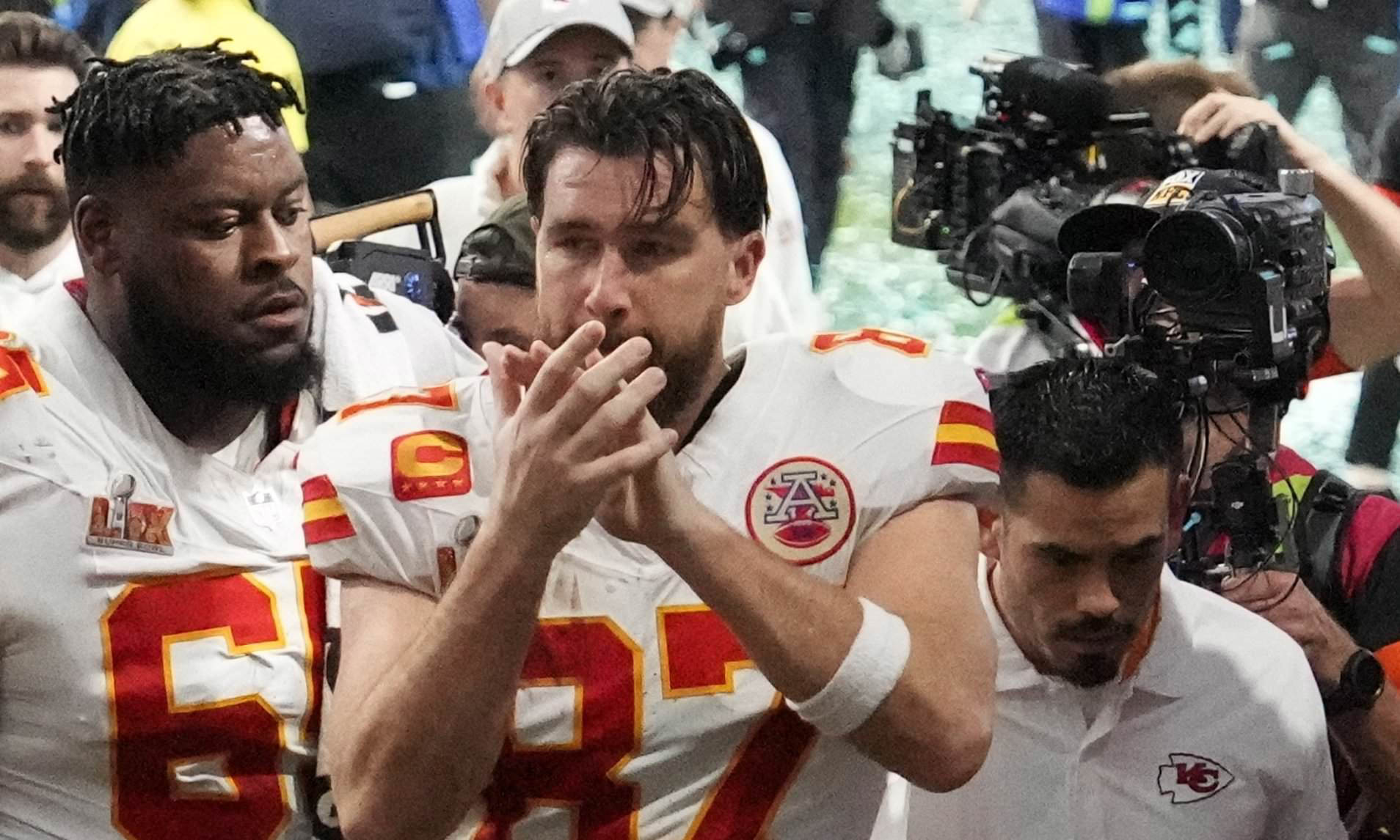 Travis Kelce 'to discuss NFL retirement with Taylor Swift' as singer ... Travis Kelce 'to discuss NFL retirement with Taylor Swift' as singer ...