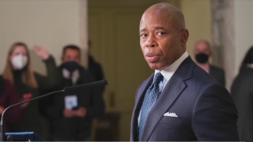 Officials criticize move to drop charges against Mayor Adams