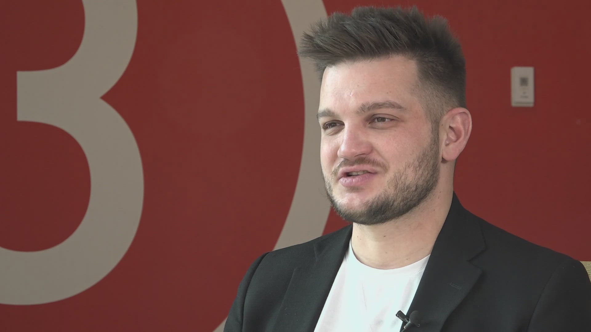 Cleveland's Hayden Grove performs on NBC's The Voice