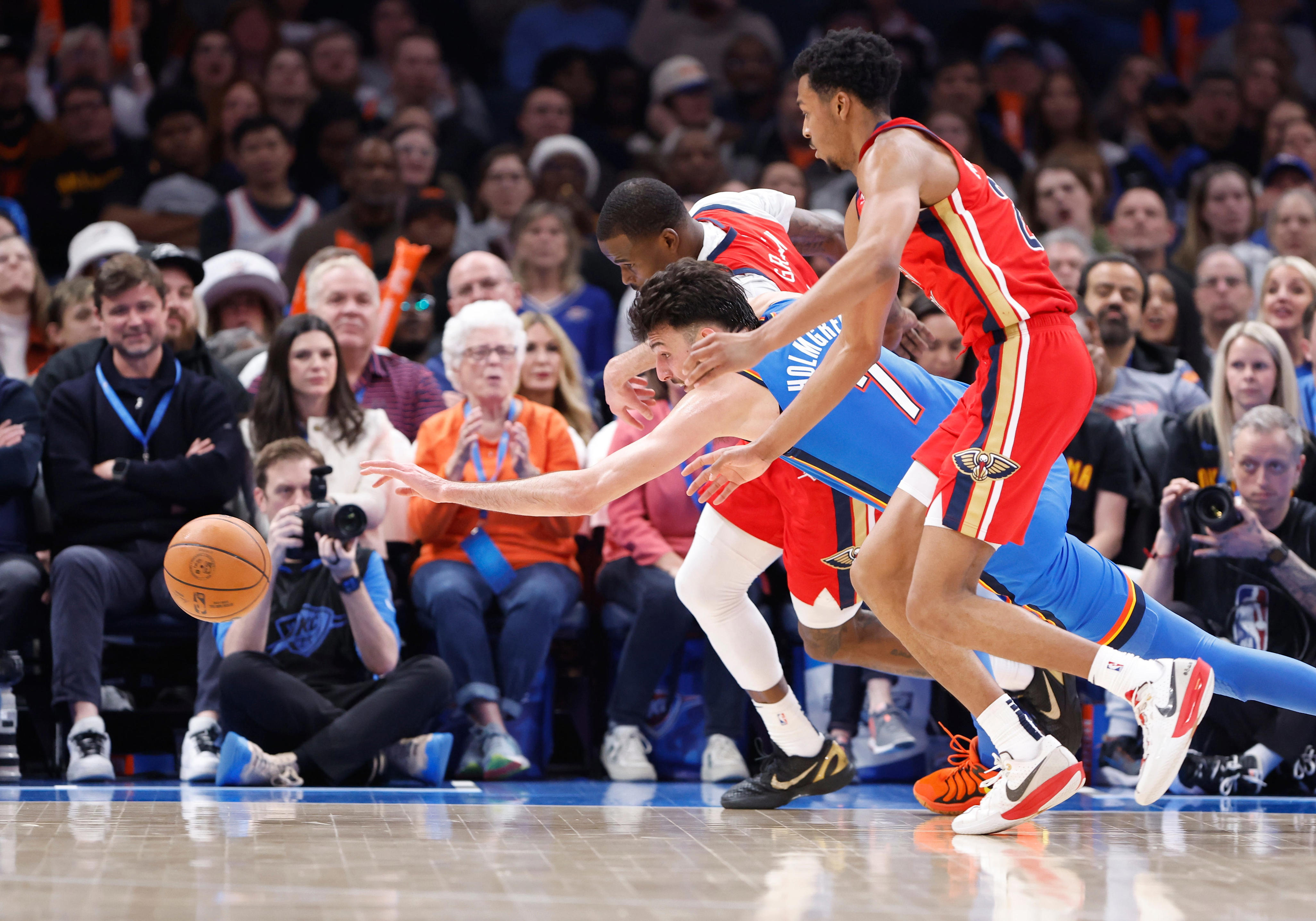 Photos: Best images from Thunder's 137-101 win over Pelicans
