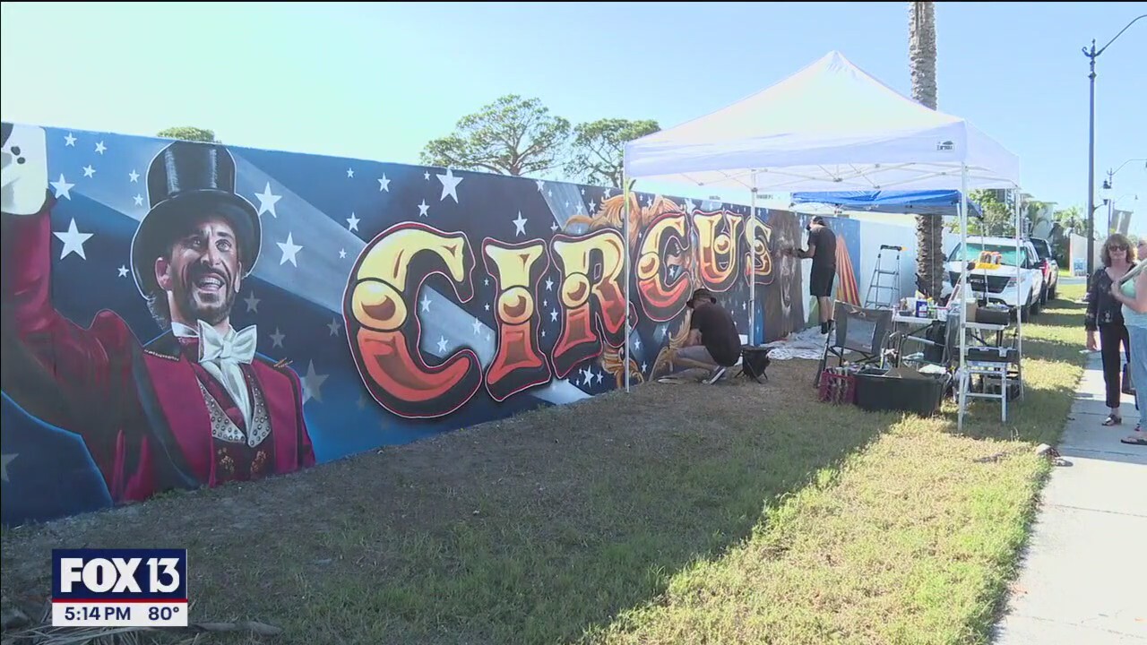 New circus mural in Venice