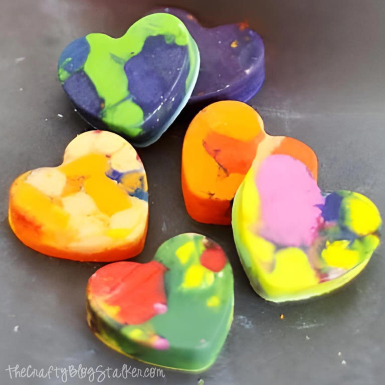 How to make heart shaped crayons