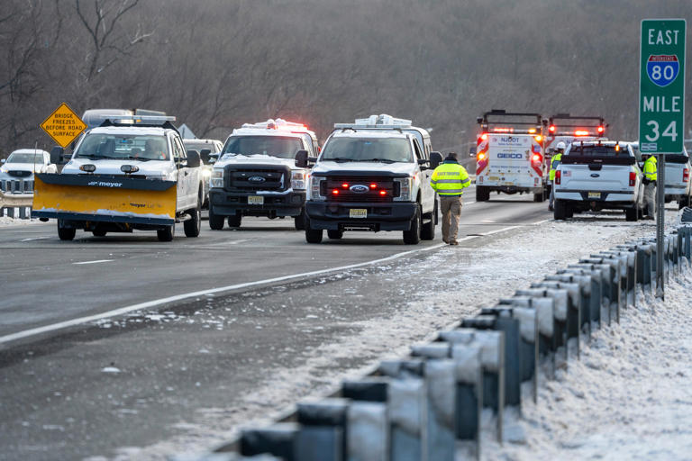 Route 80 in NJ shutdown due to another sinkhole. How it impacts ...
