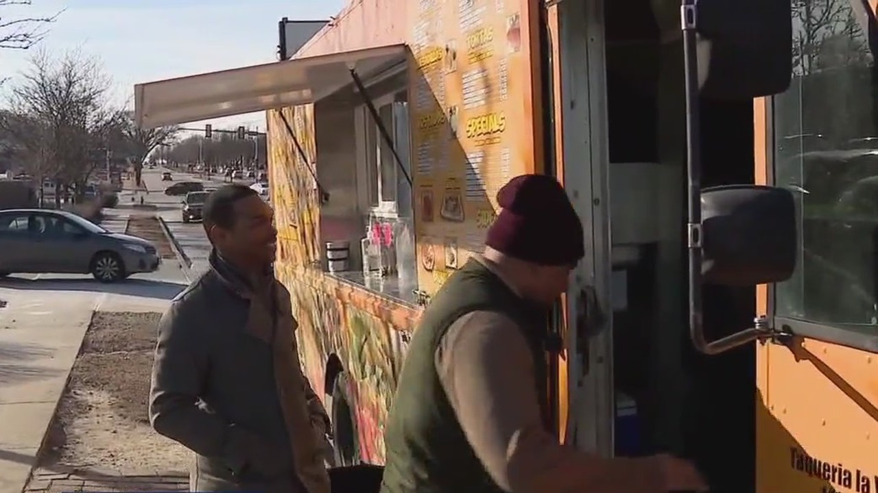 Community helps bring back food truck